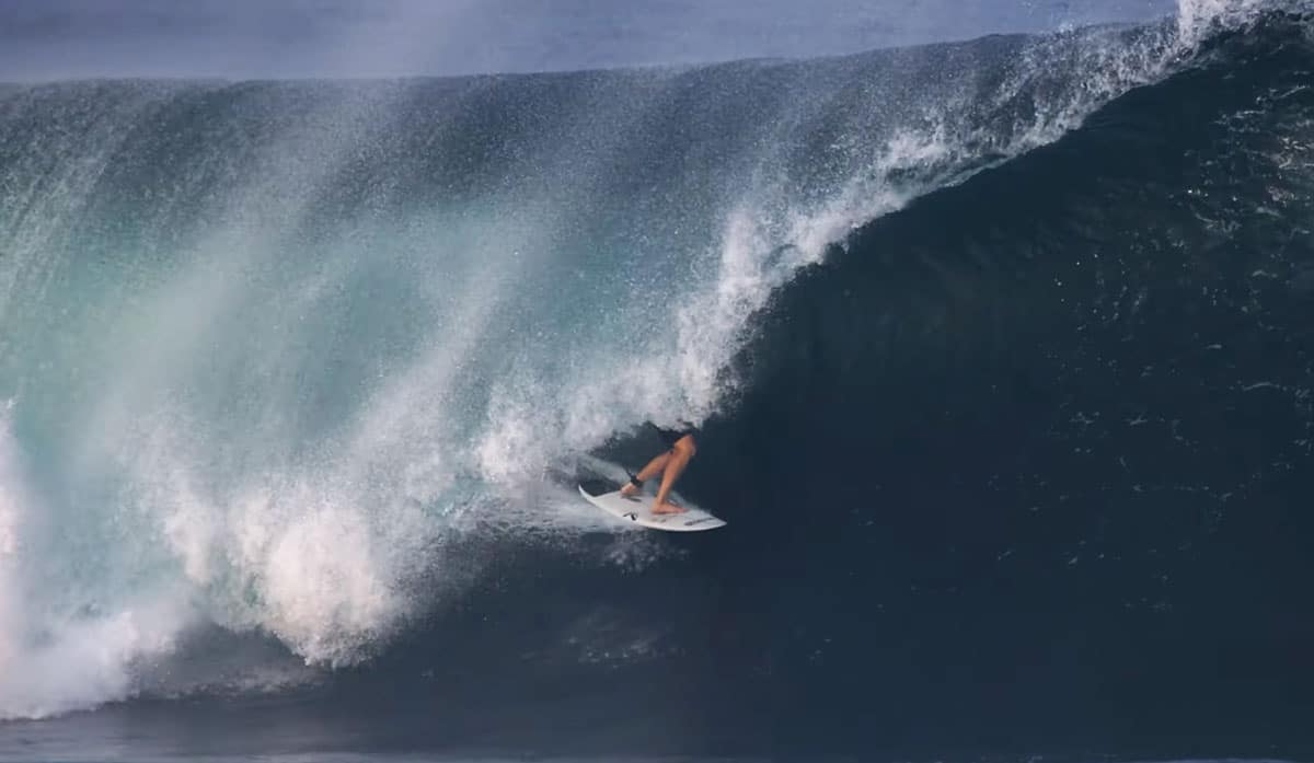 Stay Away: Noah Hill - Carvemag.com