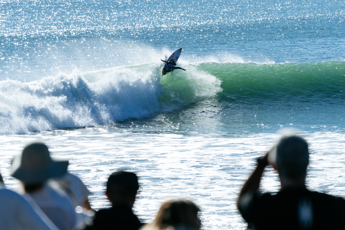 Carissa Moore and Italo Ferreira Crowned - Carvemag.com
