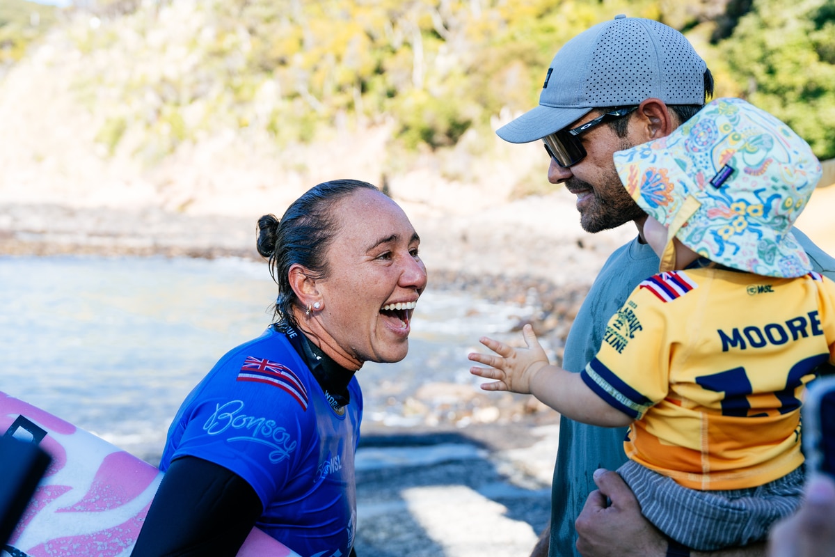 Carissa Moore and Italo Ferreira Crowned - Carvemag.com